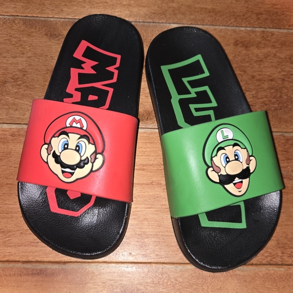 Nintendo | Shoes | Super Mario And Luigi Slide Sandals Groundup Mario ...